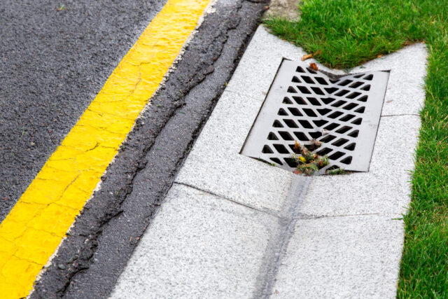 Roadway Drain Gully Guide: Types, Fixes & Clearance